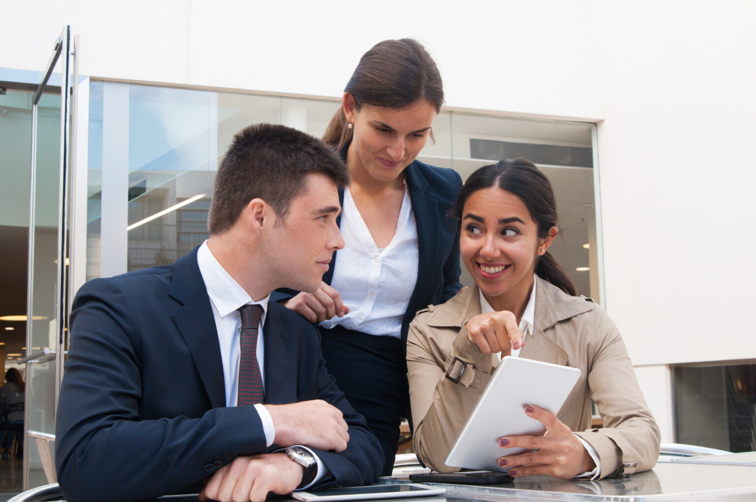 Team Leader Roles and Responsibilities 2025: Skills, Traits, JD